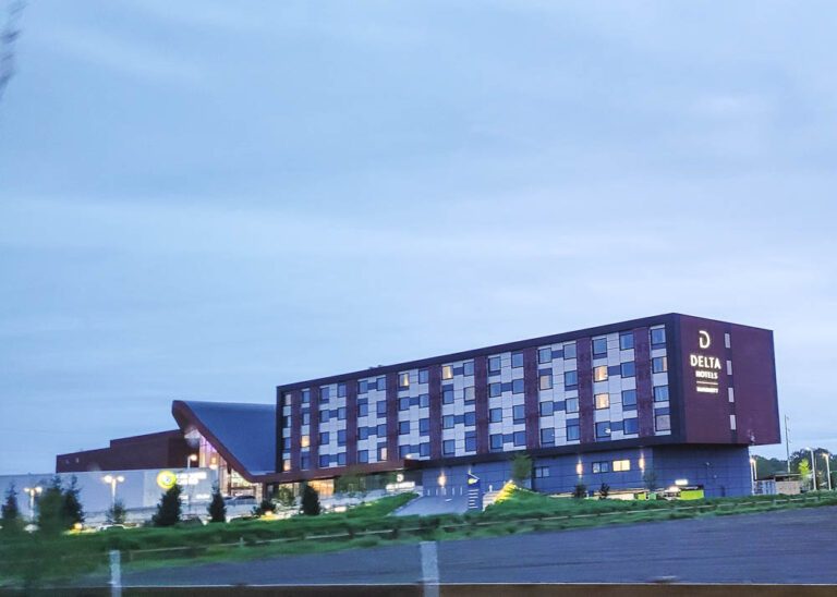 Review: Delta Hotels by Marriott Vancouver Delta - Solemate Adventures