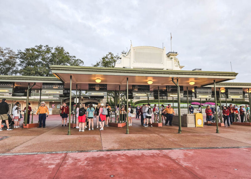 Magic Kingdom 1-Day Itinerary with Kids - Make the Most of Your Visit ...